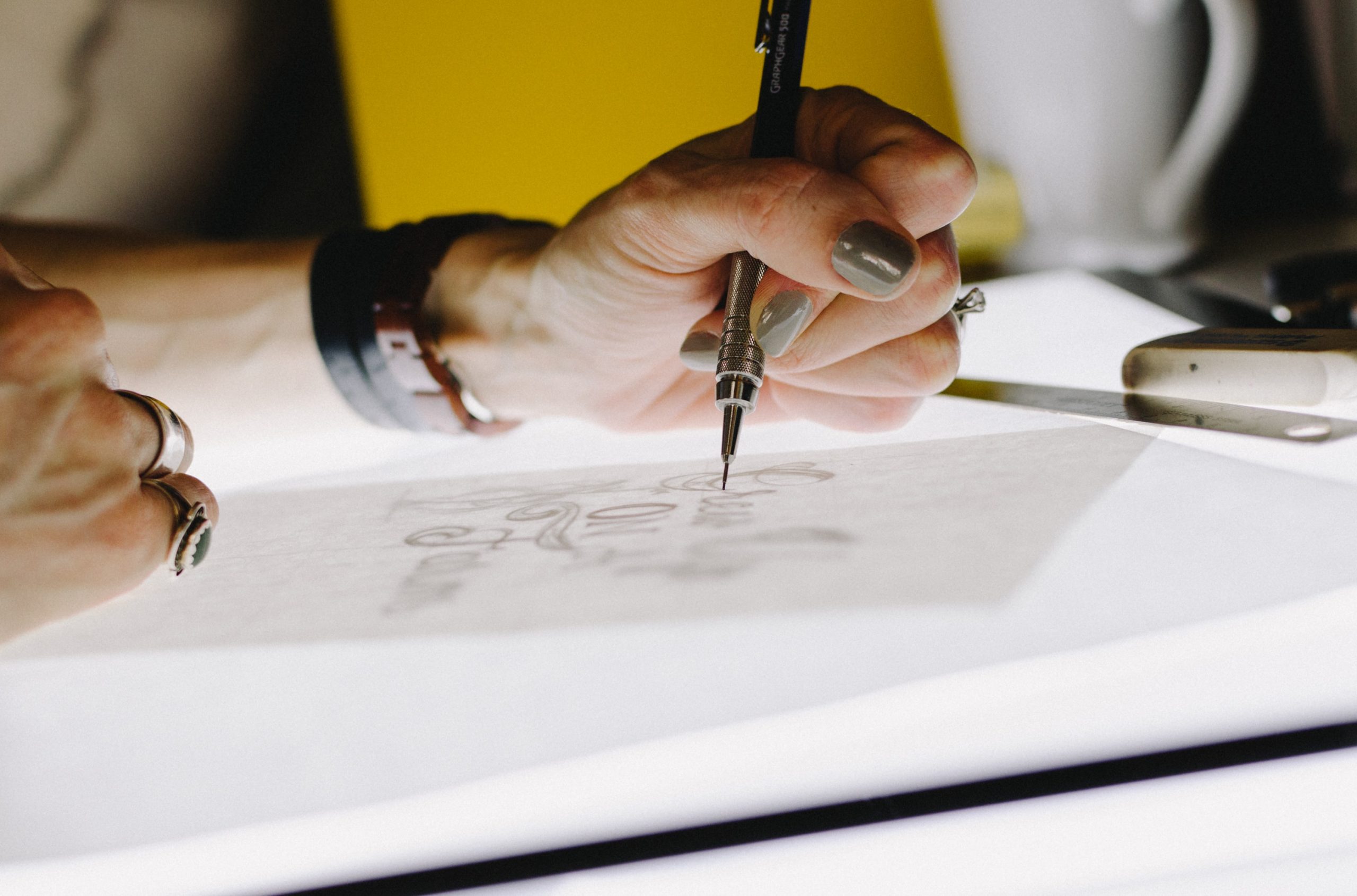 Fiche métier Dessinateur Projeteur : Définition, missions, salaire